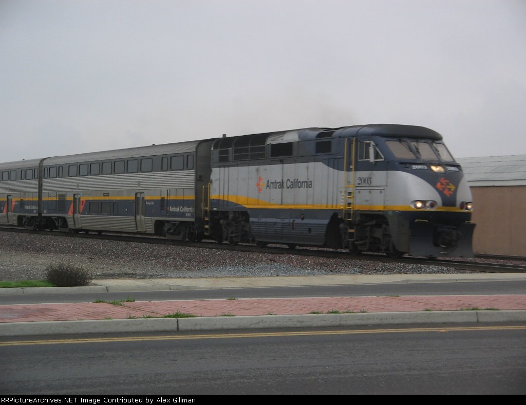 CDTX 2003 North, Amtrak 713